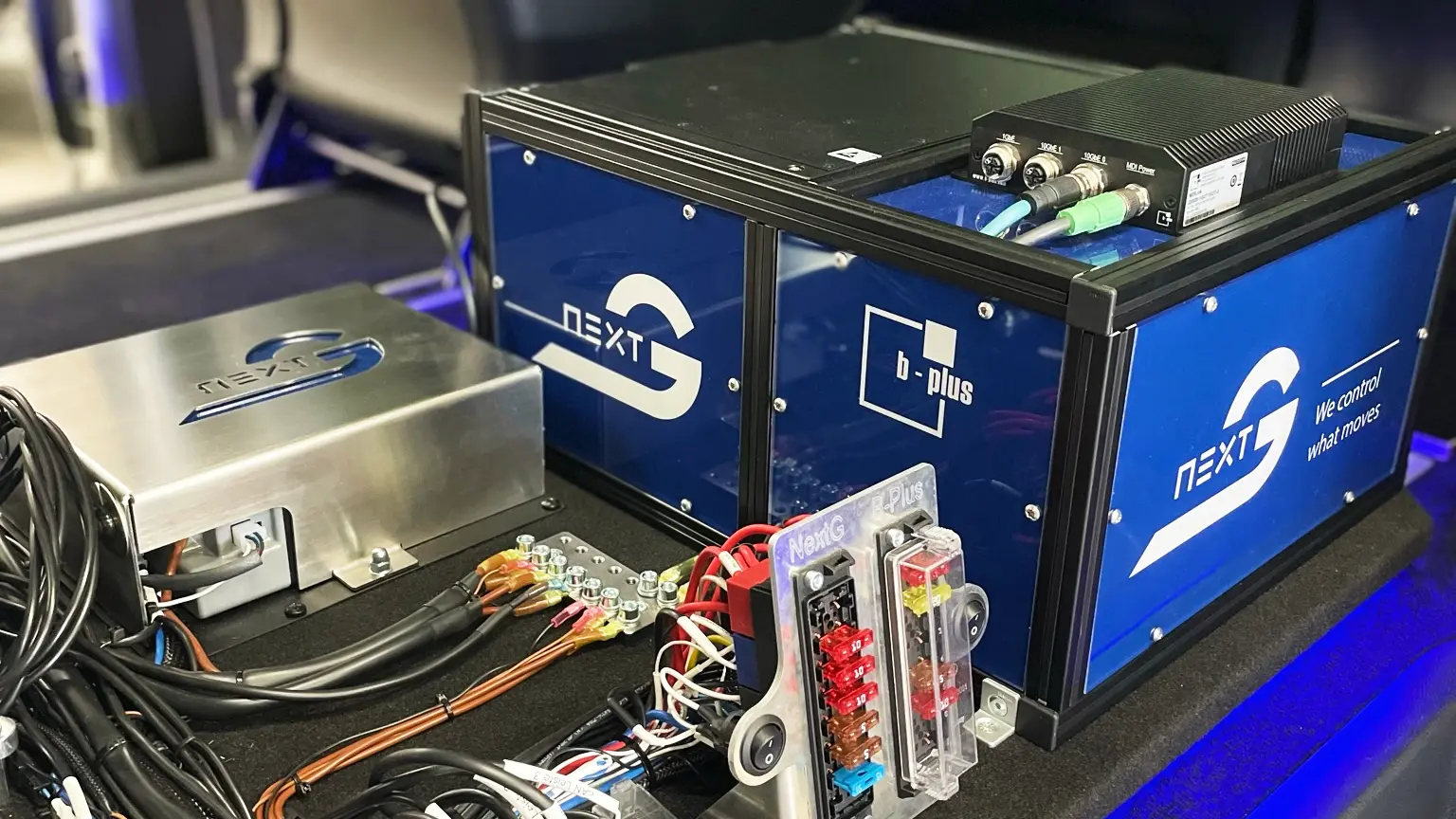 b-plus und Arnold NextG: Drive-by-Wire-Technologien für autonomes ...