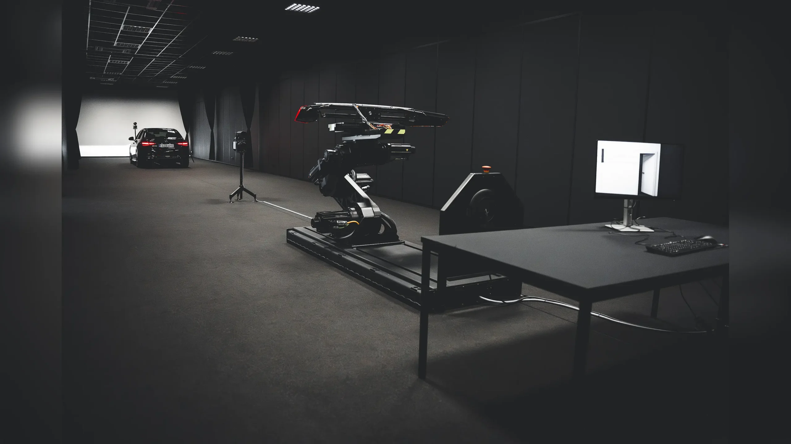 EDAG: New light laboratory with unique photogoniometer - AEEmobility