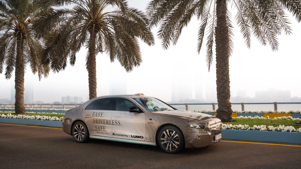 Mercedes-Benz: Kooperation mit Momenta und Lumo bei Robotaxi-Angebot ...